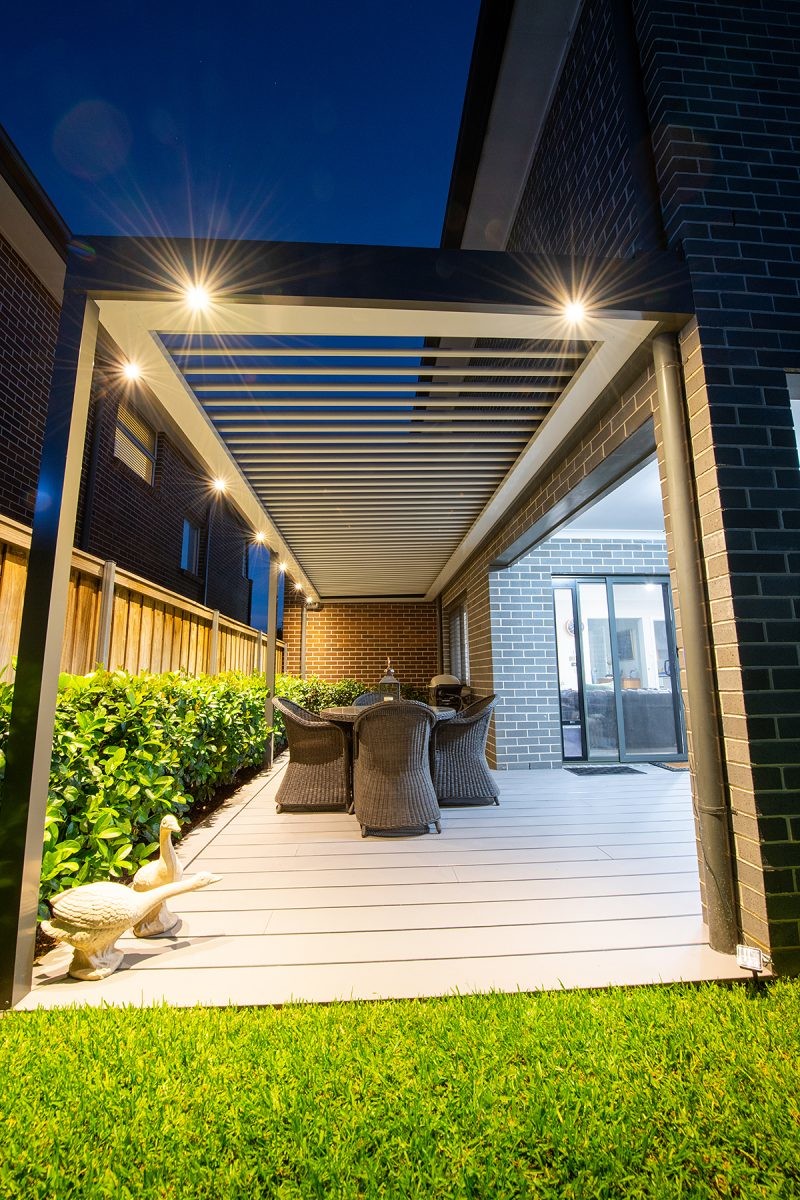 Luxury Glass Roof Sunroom Snow Resistant High Durability Color Customized